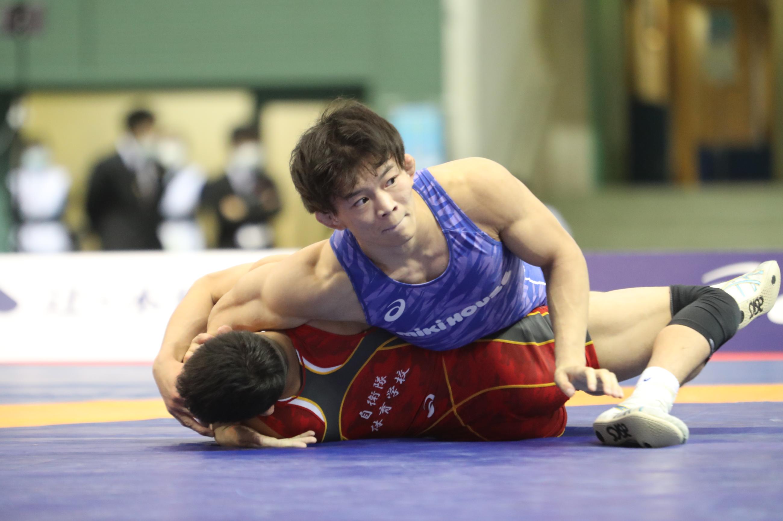 Higuchi, Susaki reign supreme as two Olympic champs tumble | United ...