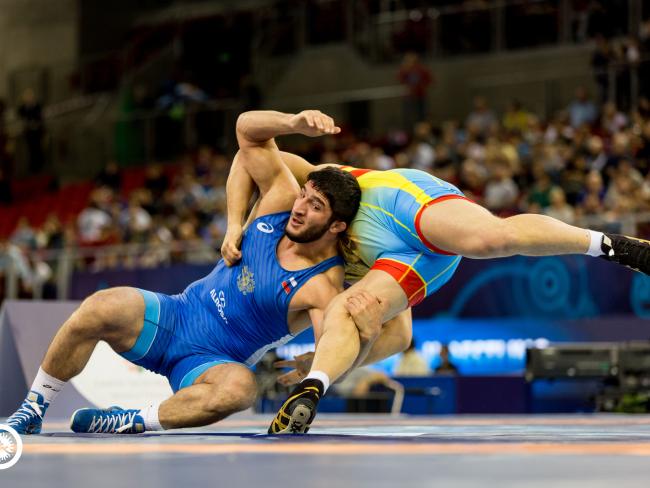 Snyder, Sadulaev Move Closer to Rematch; Mukaida, Kawai Advance ...