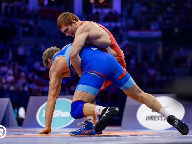 Evloev Leads Russian Trio to Finals, Lorincz Defeats Kim in London ...