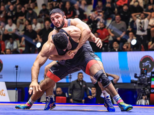 World Championships: Sadulaev tops two world champs en route 92kg final ...